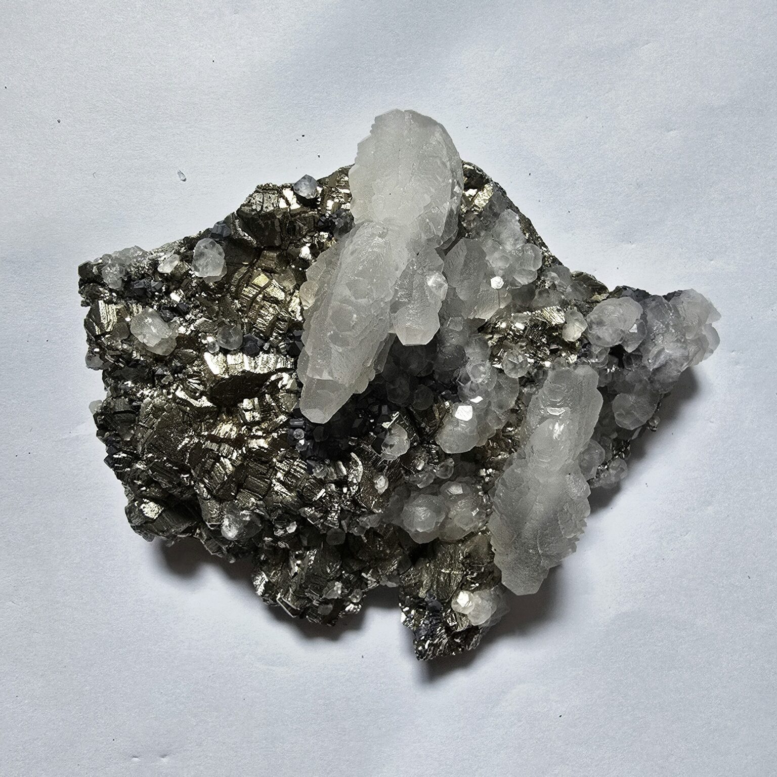 Understanding the Crystal Form of Aluminum Oxide: Structure, Phases ...